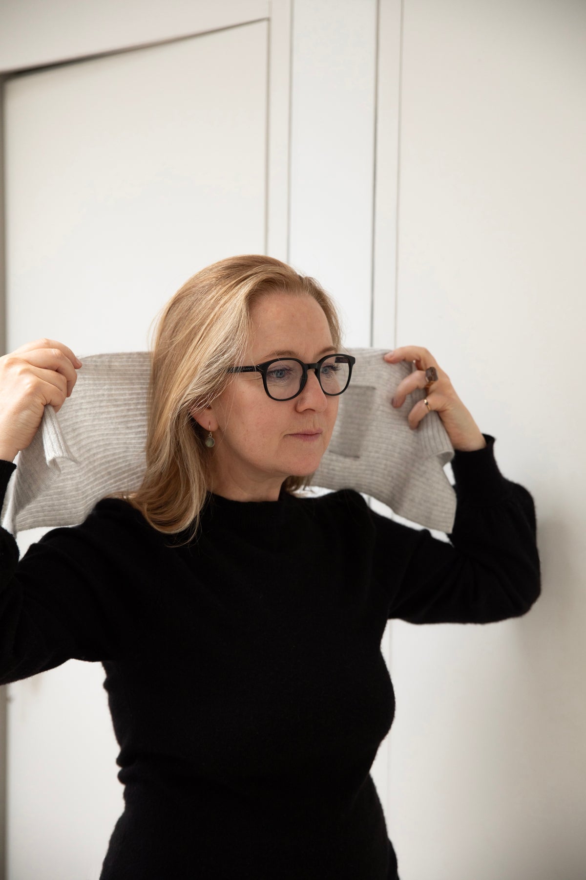 Sphere One Cashmere Li'l Arch Scarf | Sphere One